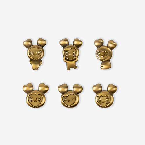 MiSaMo - LOVELYS Random Pin Badge [Japan Dome Tour 2024 'Haute Couture ...